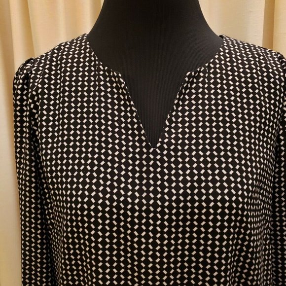 Lila Roy | Dresses | Lila Roy Black White Geometric Design Dress Vneck ...